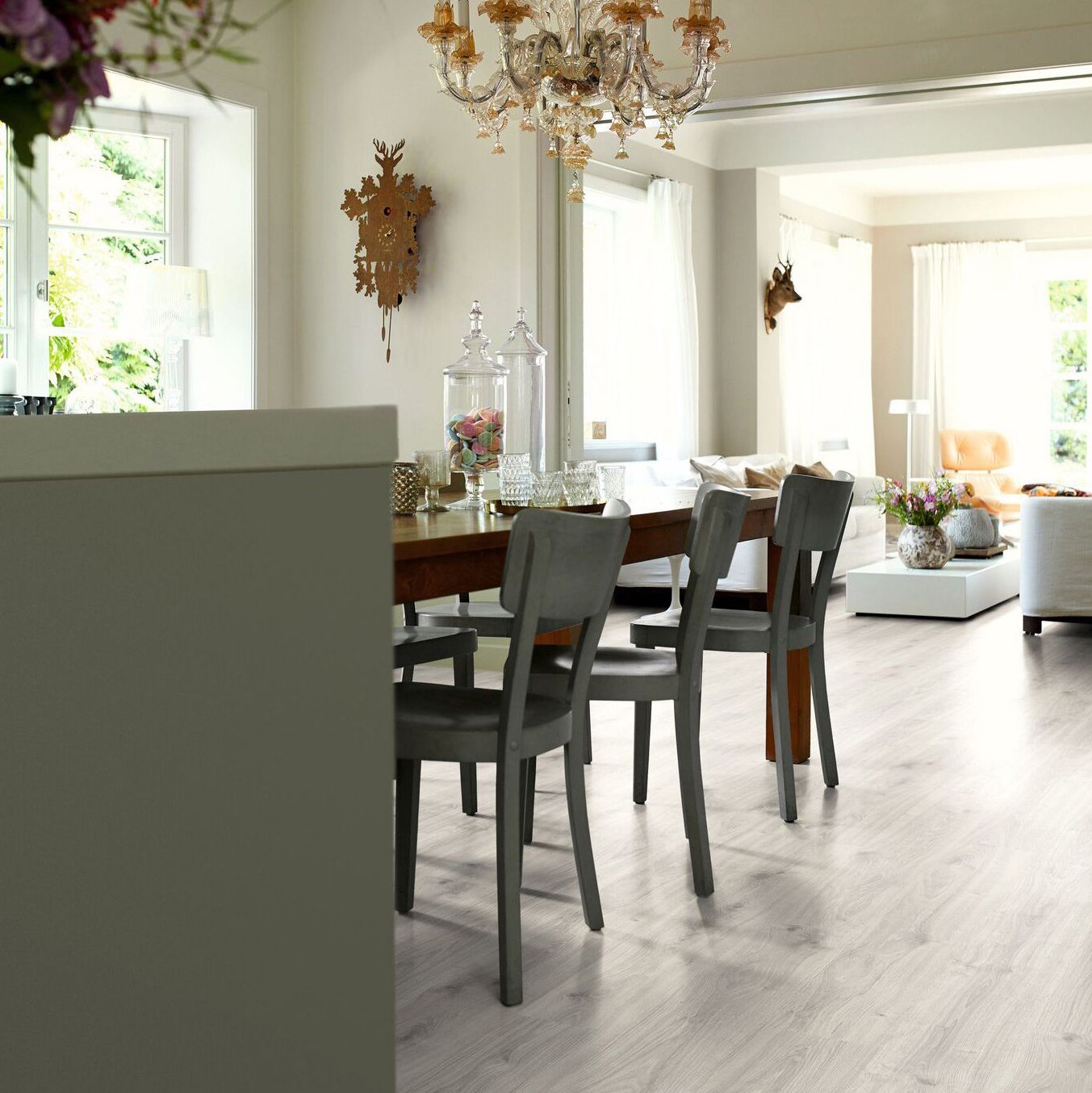 Ламинат EGGER HOME Laminate Дуб церматт светлый 33 класс 8 мм 1,994 кв ...
